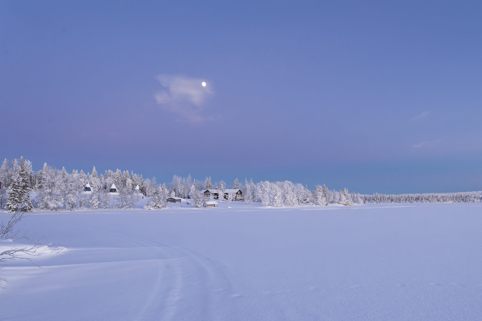 Premium glass hut accommodation in Lapland – Genuine Lappish ...